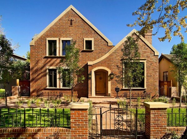 Brick Fences: An Endless Way To Protect Your Home - InteriorSherpa