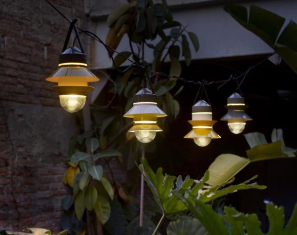 35 Street Lights To Add Style & Brightness To Your Home - InteriorSherpa